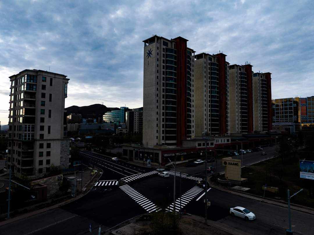 Зайсангийн уулзварыг нээжээ